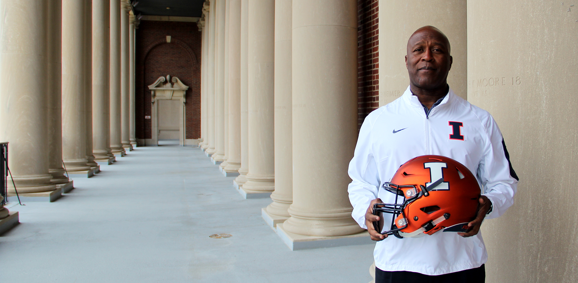 Lovie Smith named new football coach University of Illinois Alumni ...