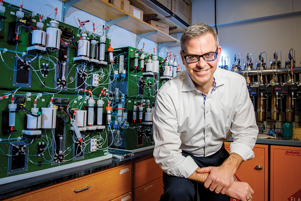 Ingenious: Molecular Prosthetics University of Illinois Alumni Association